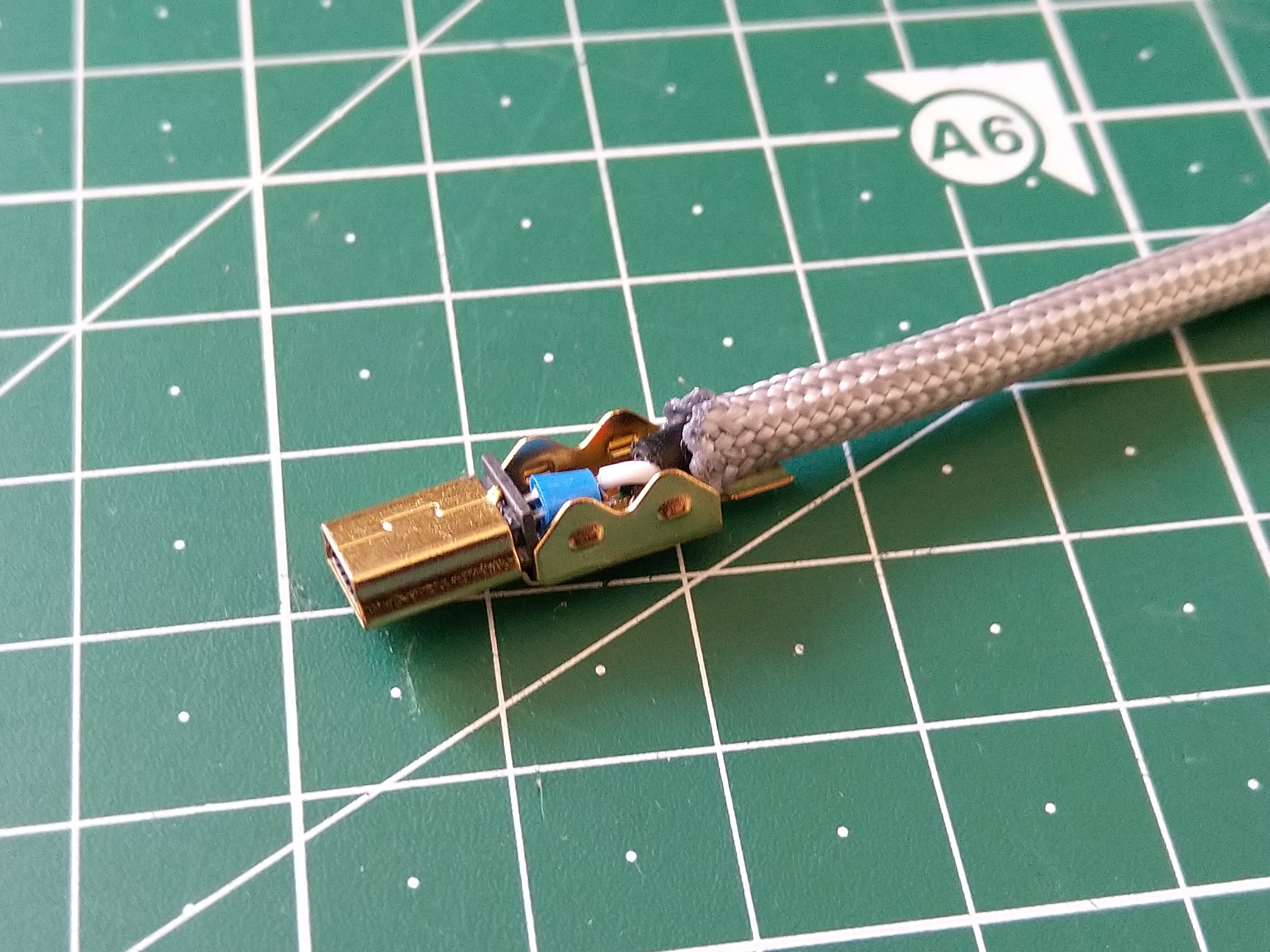 Need a USB cable? Build one! – Josef Adamčík